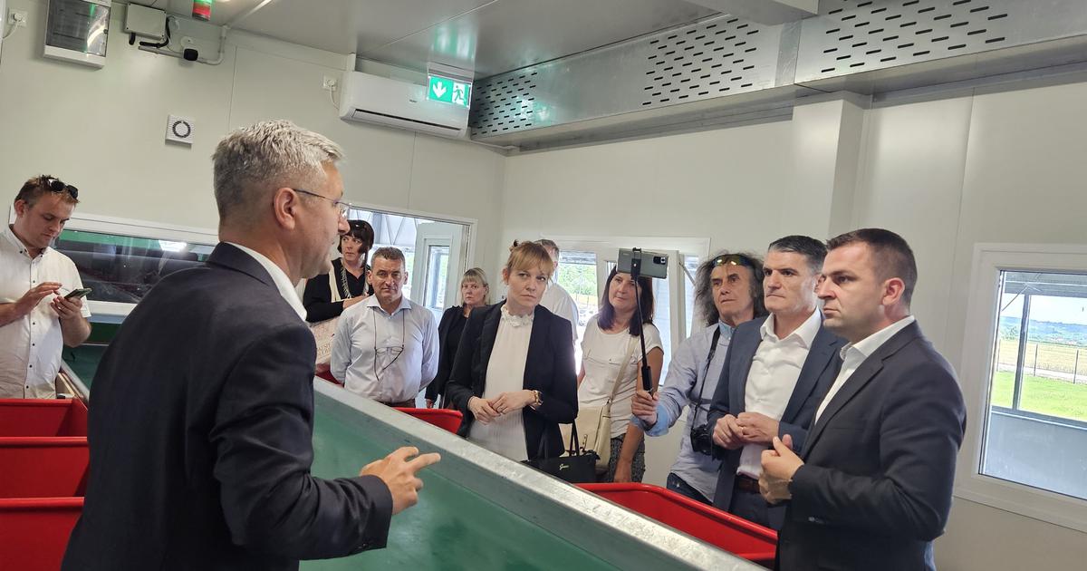 Završena sortirnica za odvojeno prikupljeni otpad | lokalni.hr